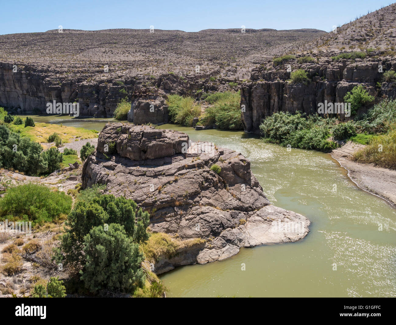 Rio Grande River from the Hot Springs Canyon Rim Trail, Big Bend ...