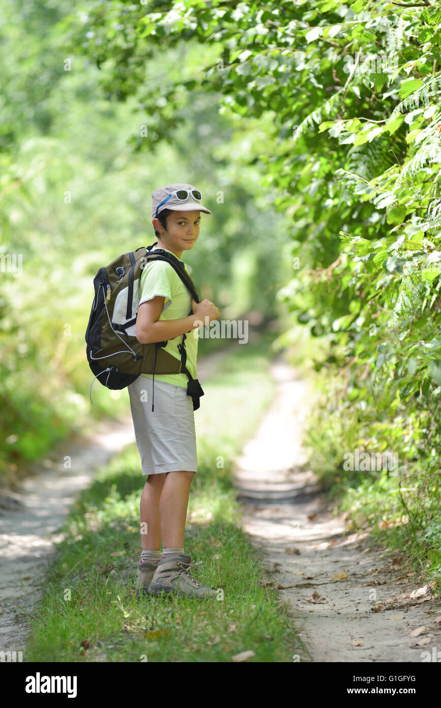 Little boy walking alone Stock Photo - Alamy Little boy walking alone Stock Photo - Alamy