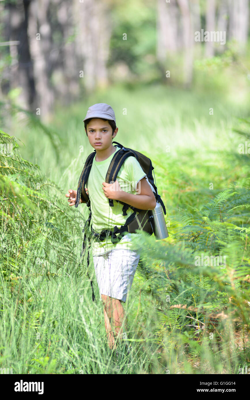 Little boy walking alone Stock Photo - Alamy Little boy walking alone Stock Photo - Alamy