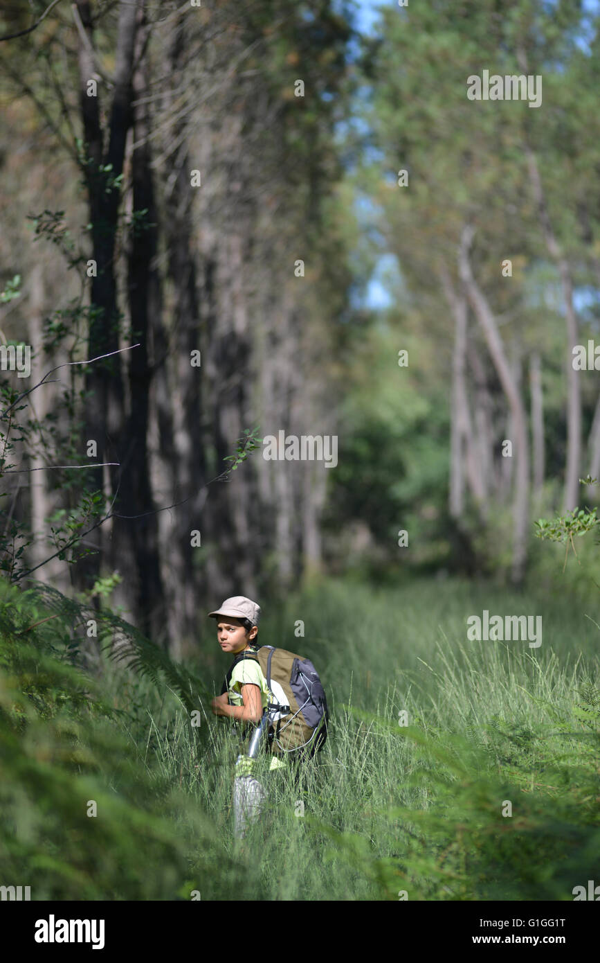 Little boy walking alone Stock Photo - Alamy Little boy walking alone Stock Photo - Alamy