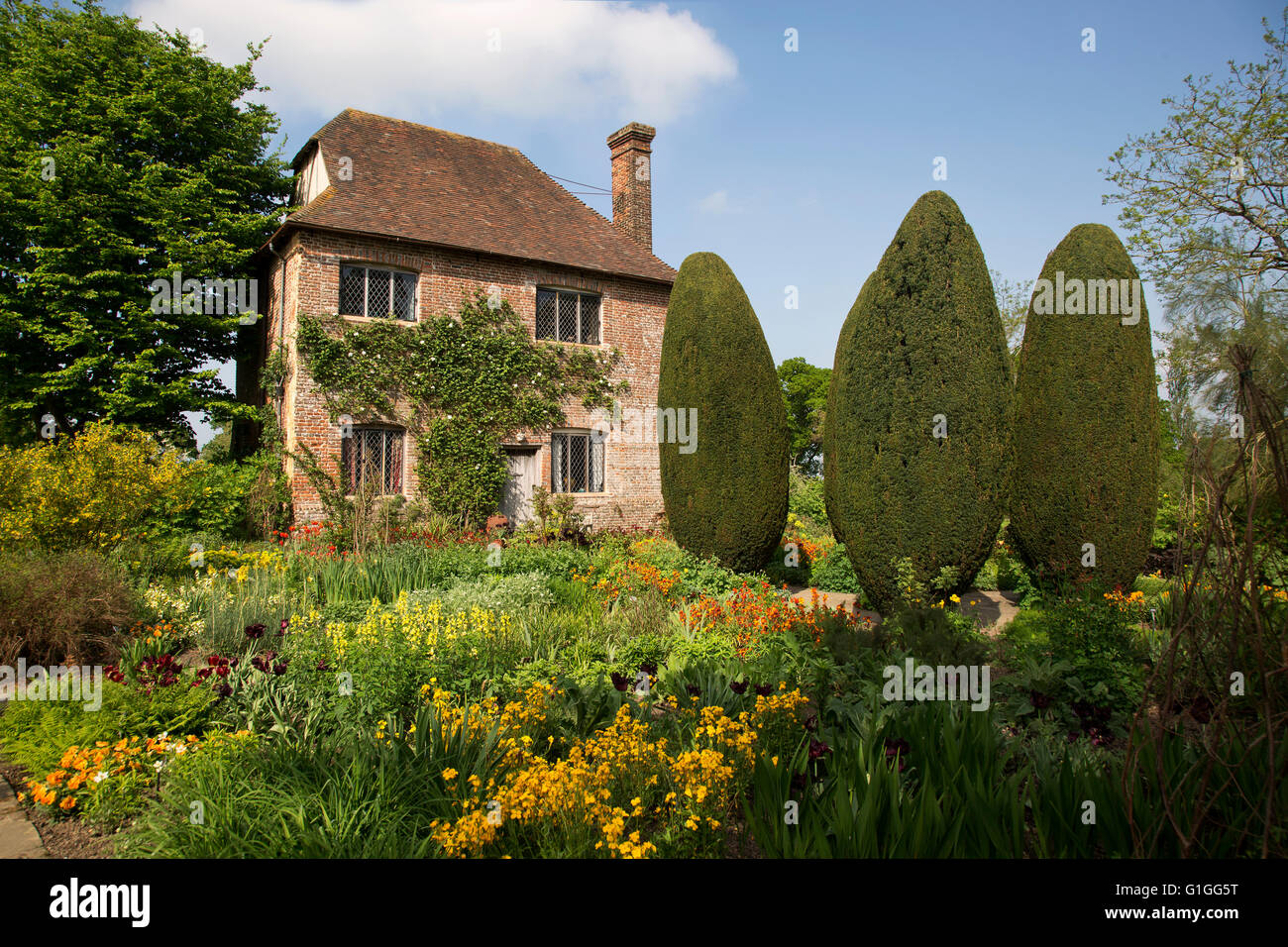 Sissinghurst Castle Garden Stock Photo - Alamy