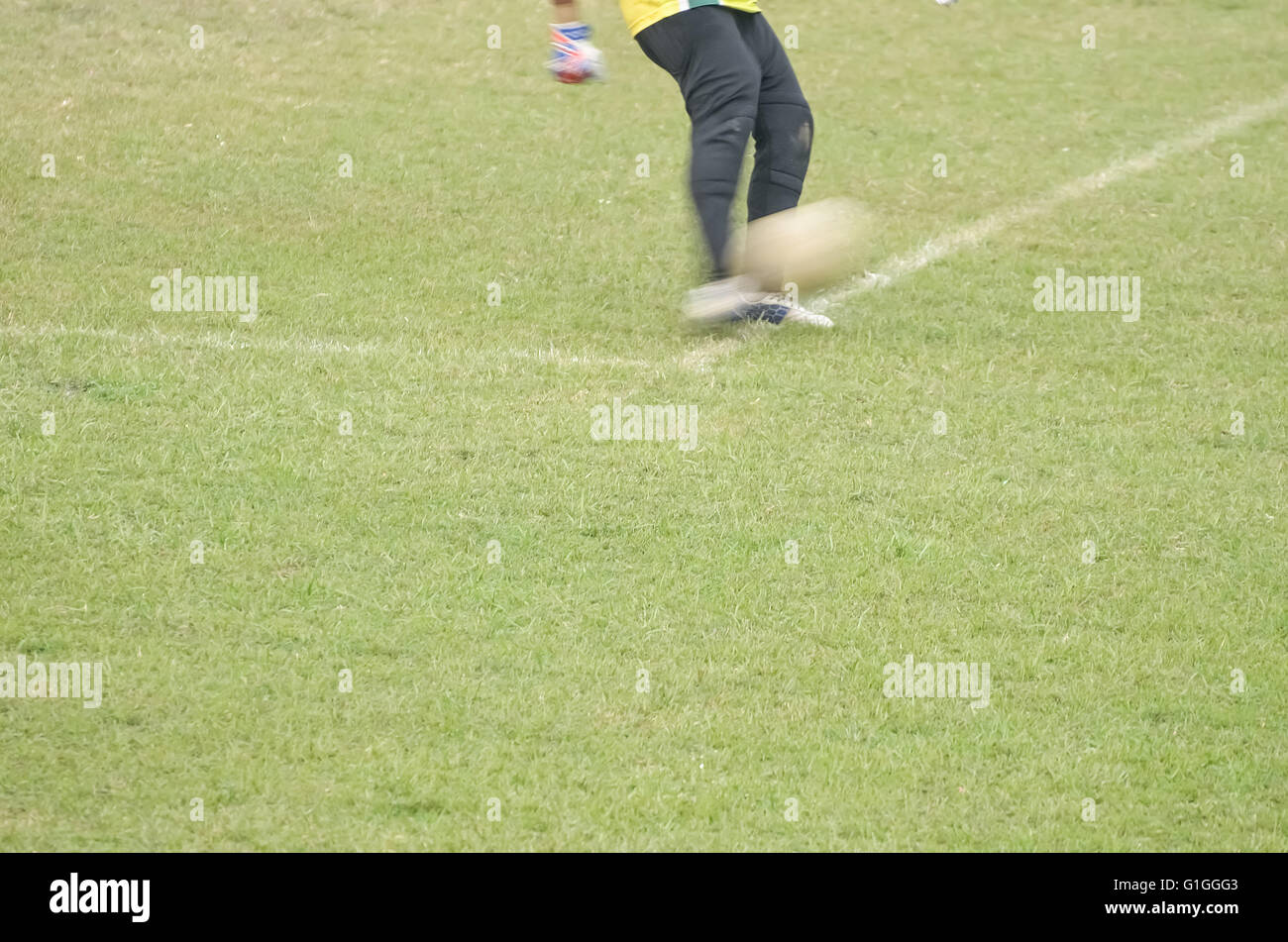 Asian boy playing soccer uniform hi-res stock photography and images ...