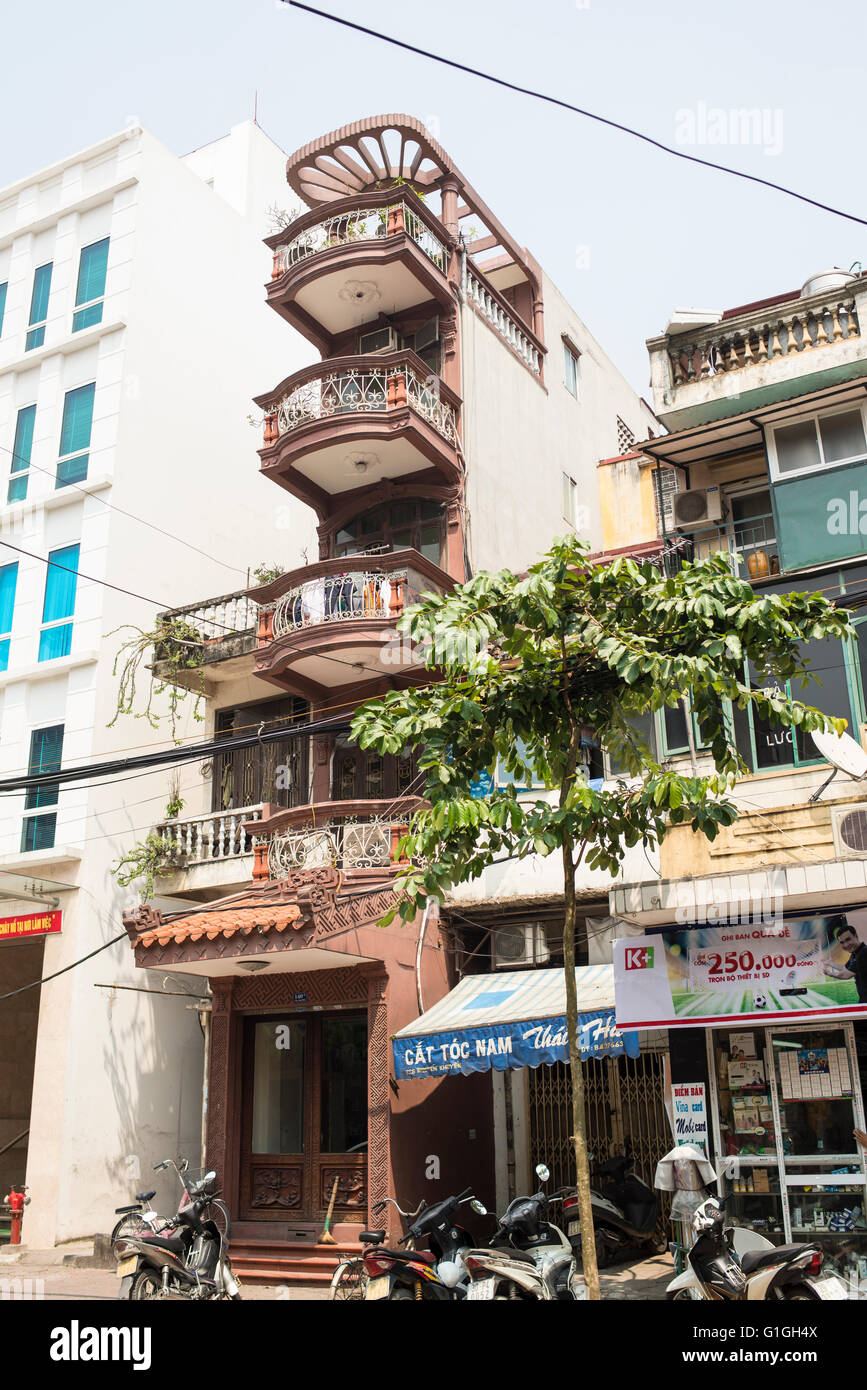 Multi level house hi-res stock photography and images - Alamy