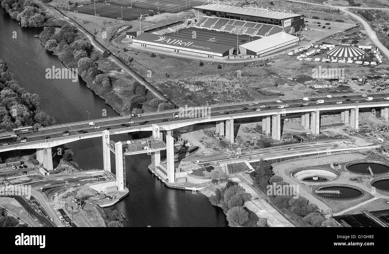 Photo of Barton Lift Bridge prior to the catastrophic structural ...