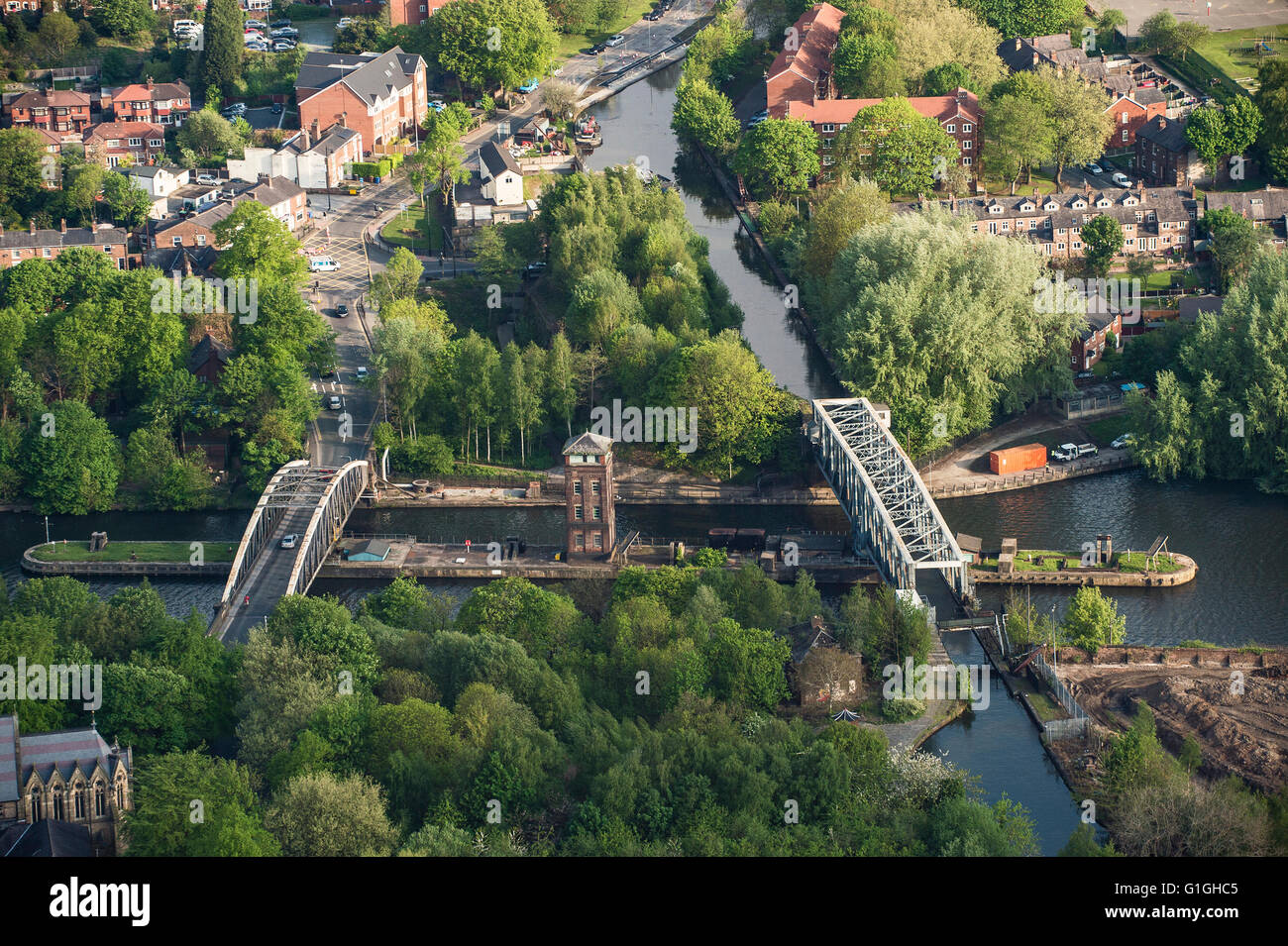 Aerial photo manchester ship canal hi-res stock photography and images ...