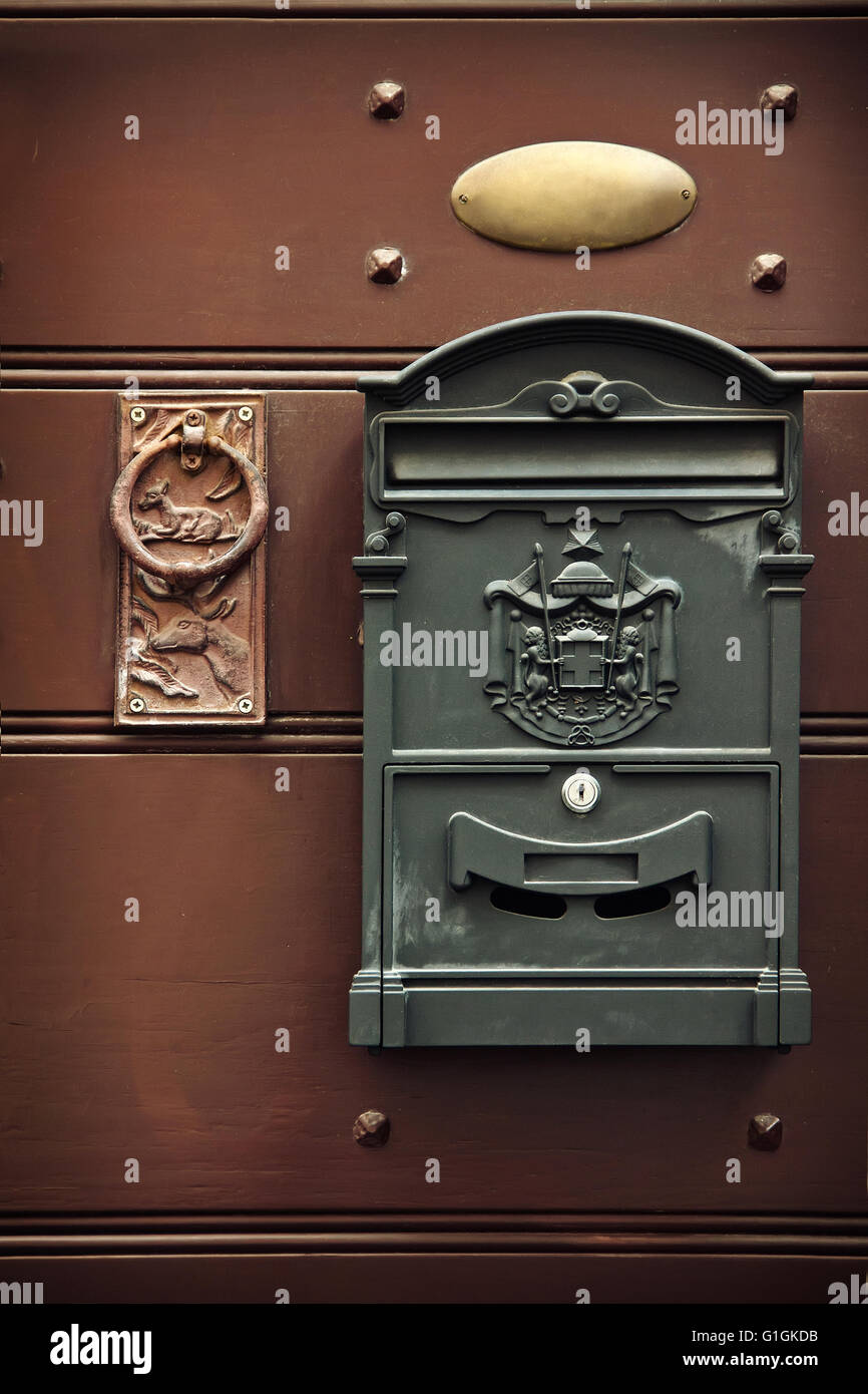 Old door knob hi-res stock photography and images - Alamy