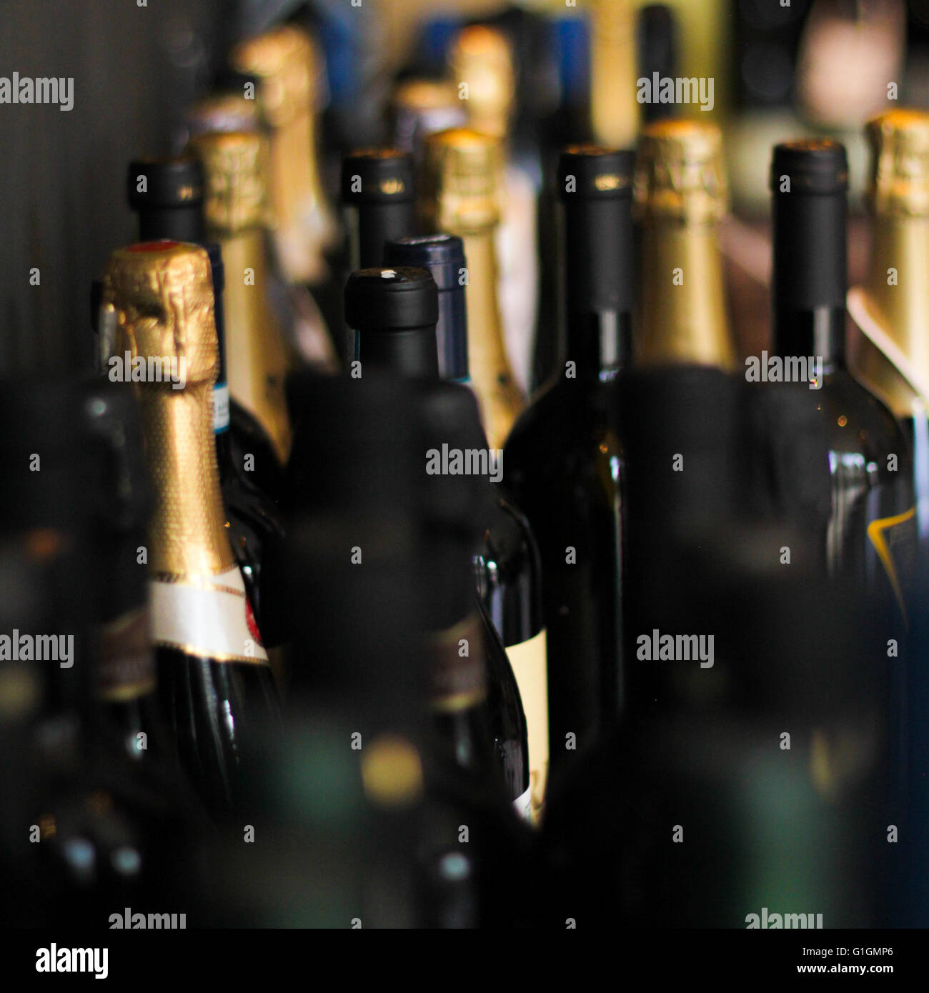 Group shot of multiple bottles of wine and champagne Stock Photo - Alamy