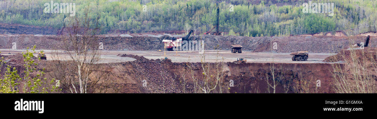 Minnesota iron mining hi-res stock photography and images - Alamy