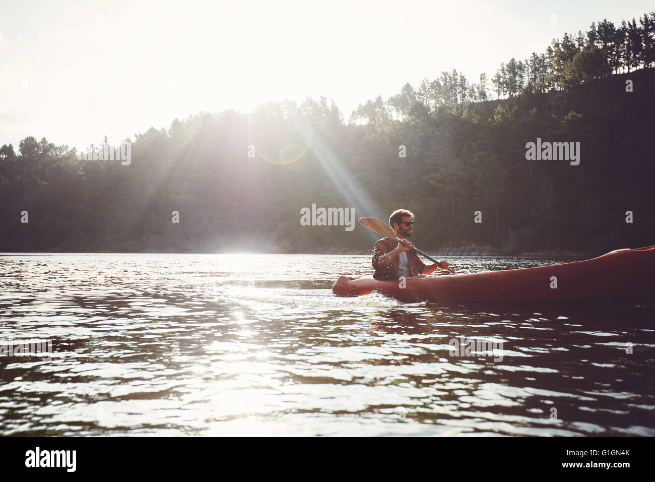 Kayak lake paddling hi-res stock photography and images - Alamy