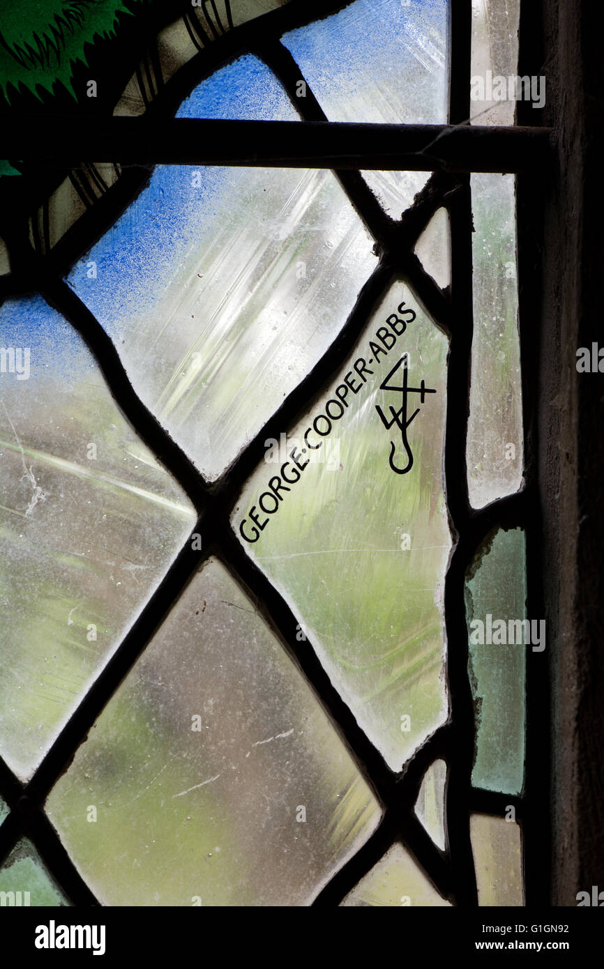 George Cooper Abbs stained glass maker`s mark, Holy Cross Church ...