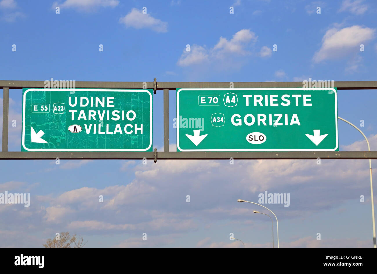 Big road sign hi-res stock photography and images - Alamy