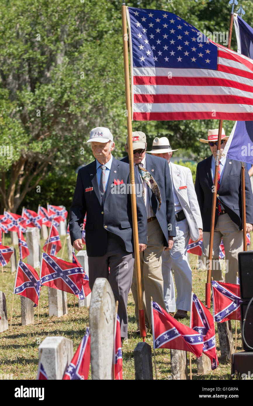 Confederate day flags sc hi-res stock photography and images - Alamy
