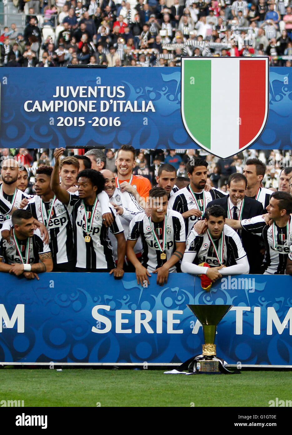 Rome, Italy. 14th May, 2016. Juventus players pose with the "Scudetto ...
