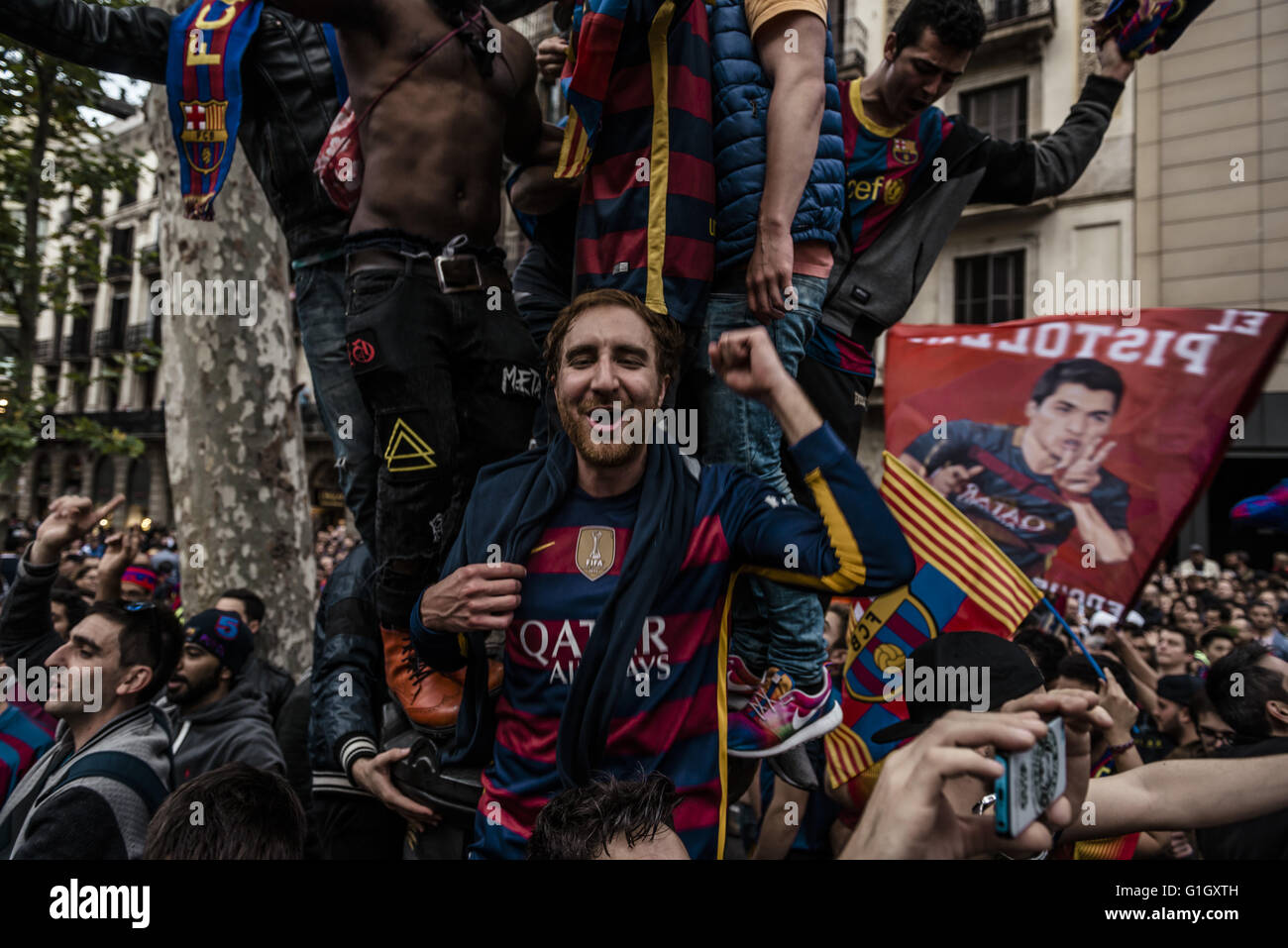 May 14, 2016 - Barcelona, Catalonia, Spain - Fans of the FC Barcelona ...
