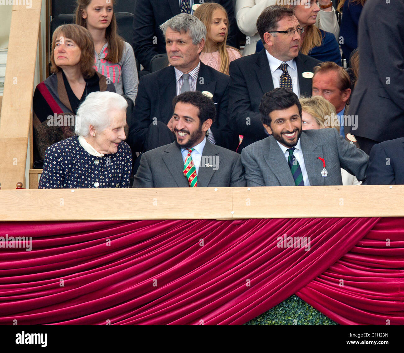 Sheikh khalid bin hamad al khalifa hi-res stock photography and images ...