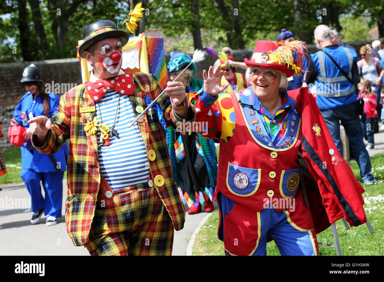 Group of clowns hi-res stock photography and images - Alamy