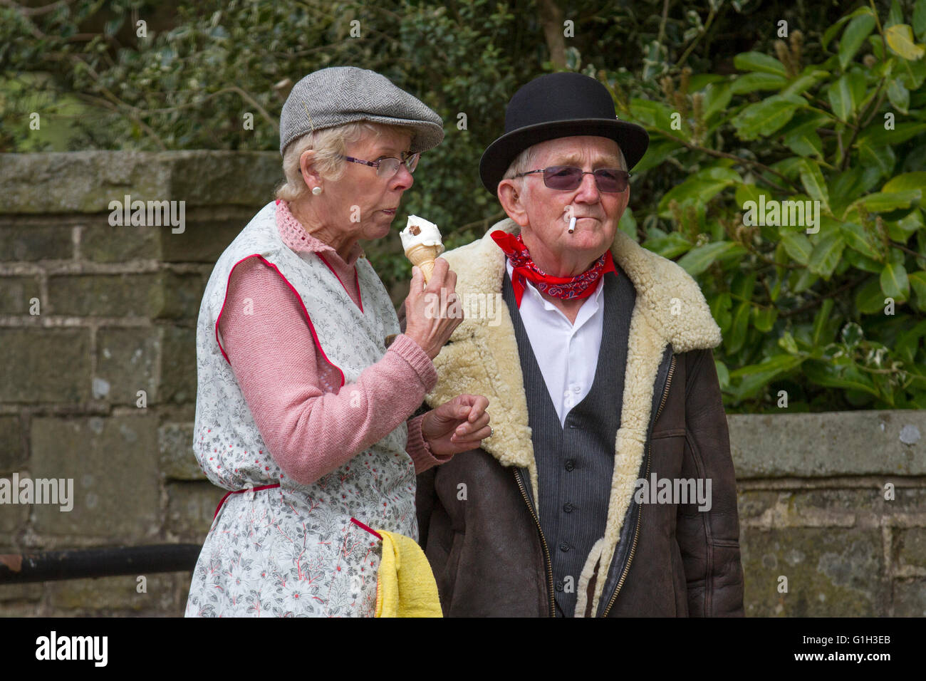 Working class britain 1940s hi-res stock photography and images - Alamy