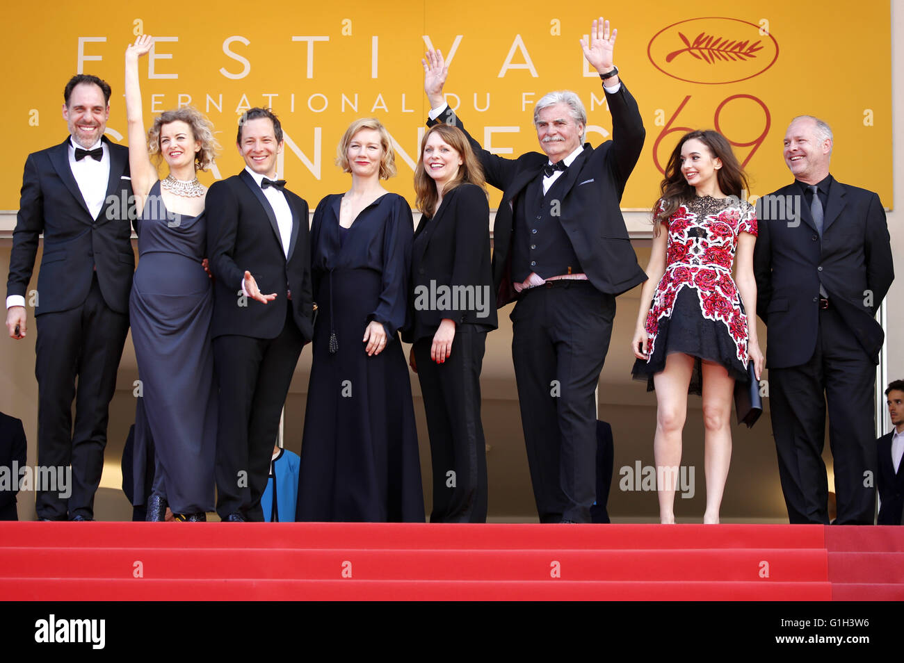 Peter simonischek maren ade hüller hi-res stock photography and images ...