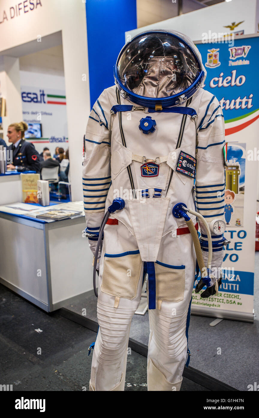 Russian spacesuit hi-res stock photography and images - Alamy