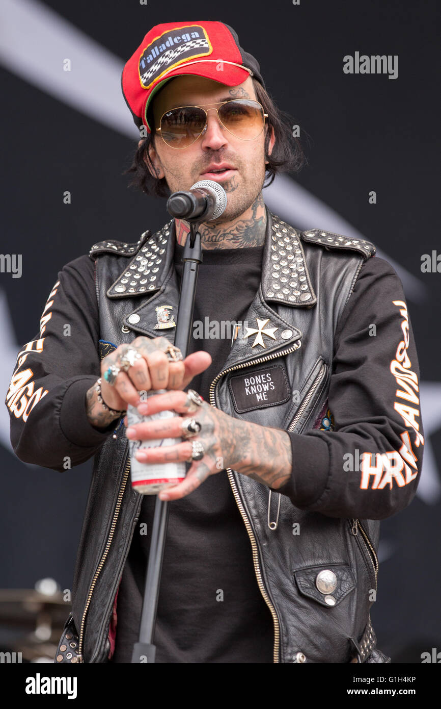 Somerset, Wisconsin, USA. 14th May, 2016. Rapper YELAWOLF performs live ...