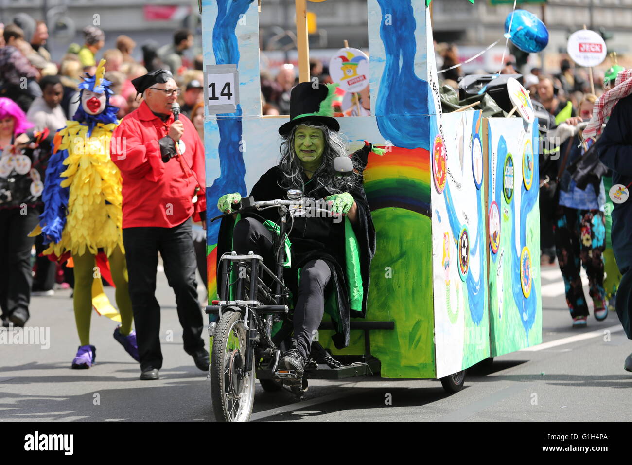 Berlin, Italy. 15th May, 2016. Artist with costumes at the Carnival of ...