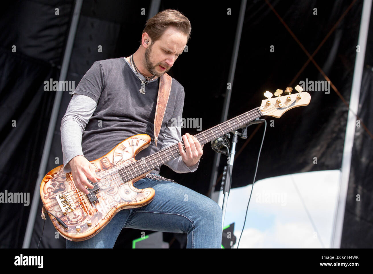 Somerset, Wisconsin, USA. 14th May, 2016. Bassist JON LAWHON of Black ...