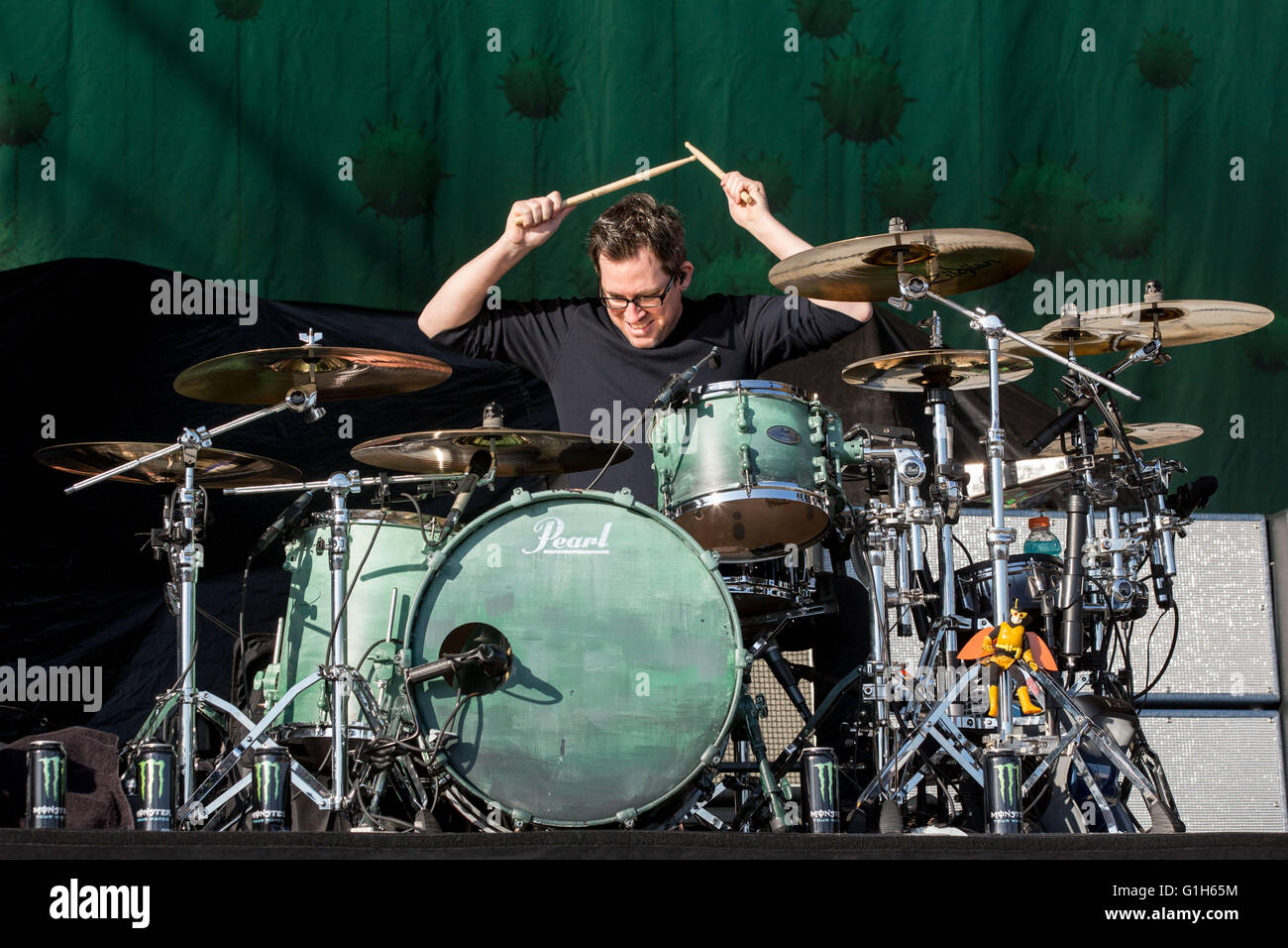 Somerset, Wisconsin, USA. 14th May, 2016. Drummer SAM LOEFFLER of ...