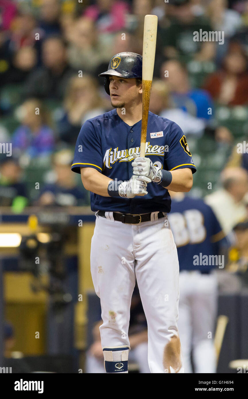 Milwaukee, WI, USA. 14th May, 2016. Milwaukee Brewers second baseman ...