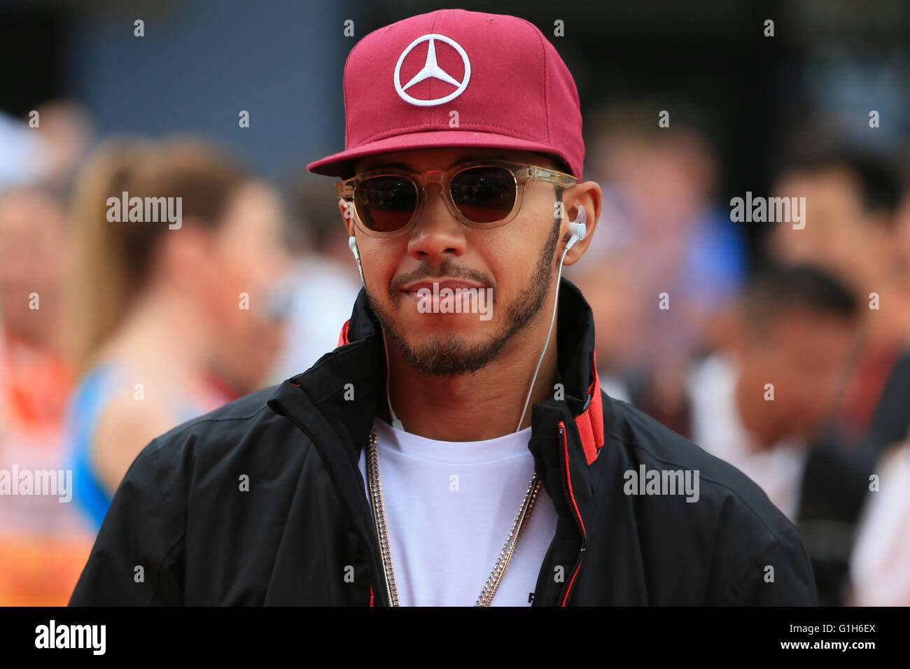 2016 spanish grand prix mercedes hi-res stock photography and images ...
