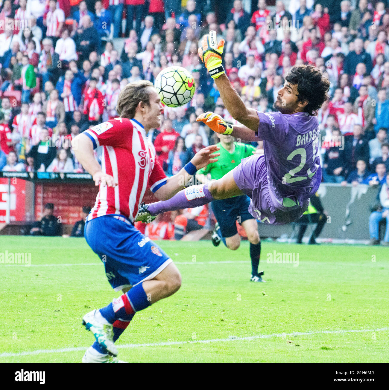 Barbosa goalkeeper hi-res stock photography and images - Alamy