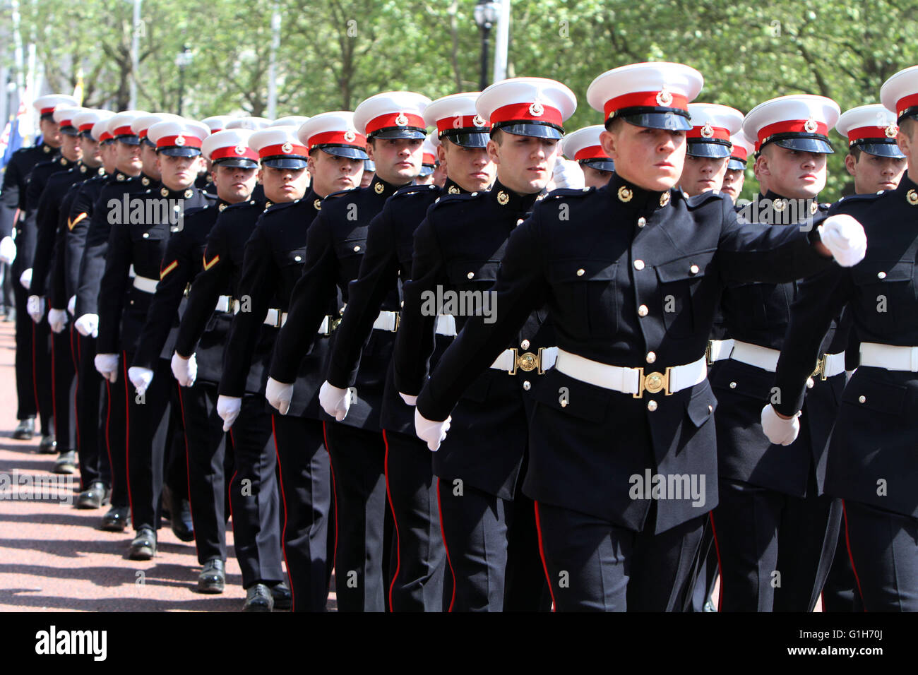 London, UK. 15th May, 2016. Marching Marines, and Paras The Mall queens ...