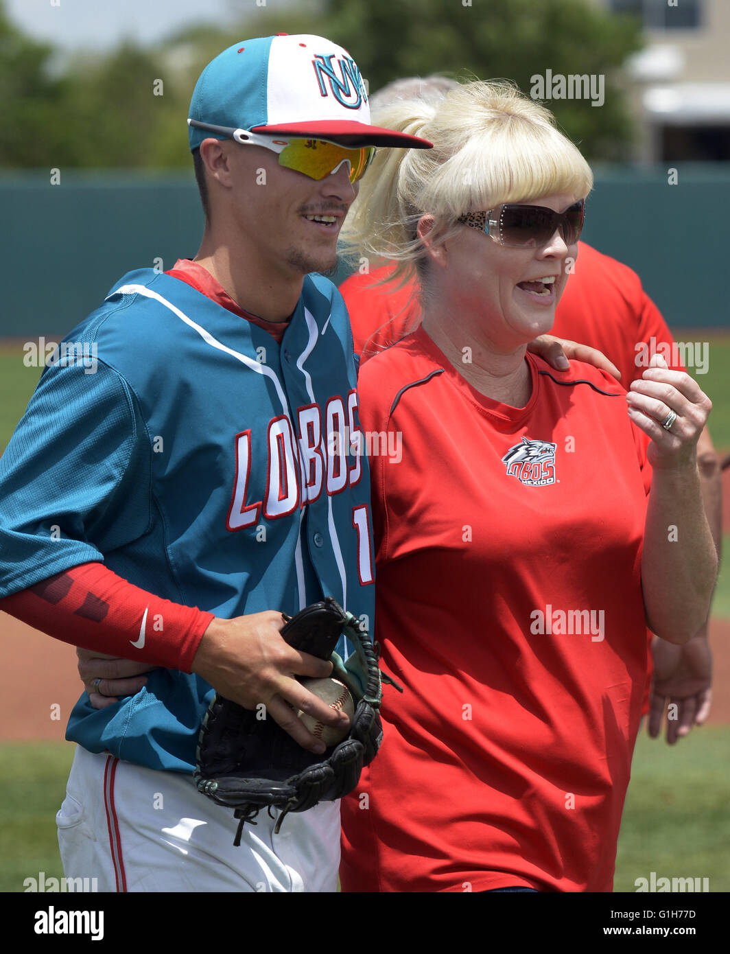 Usa. 15th May, 2016. SPORTS -- UNM's Dalton Bowers with his mother ...