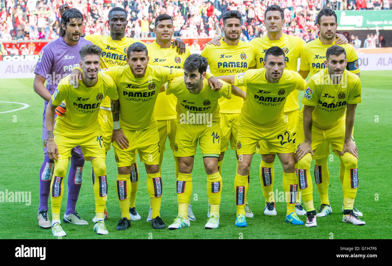 Gijon, Spain. 15th May, 2016. Villareal CF team group line-up during ...