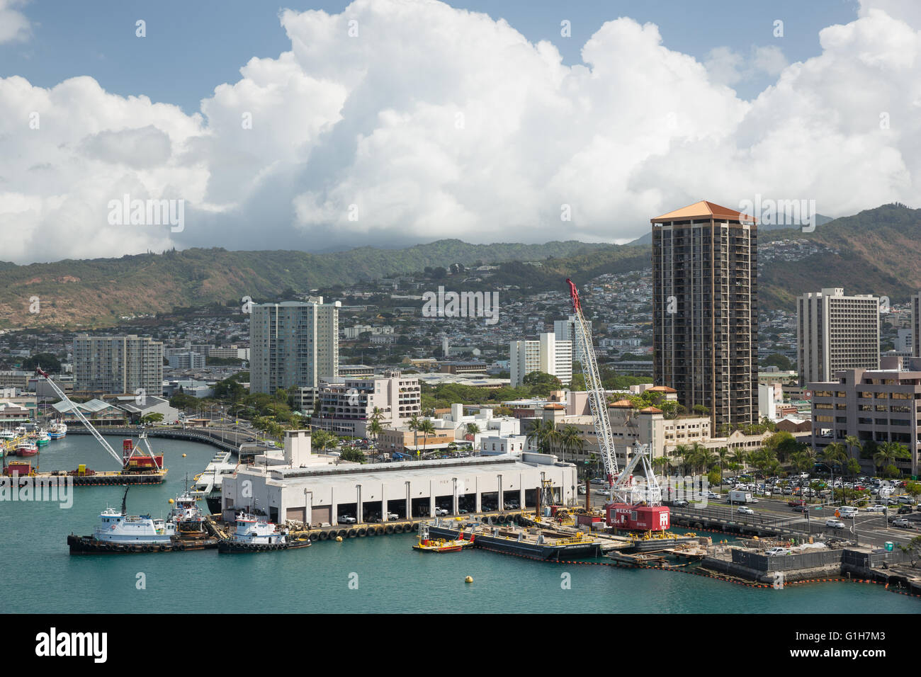 Aloha tower hi-res stock photography and images - Alamy