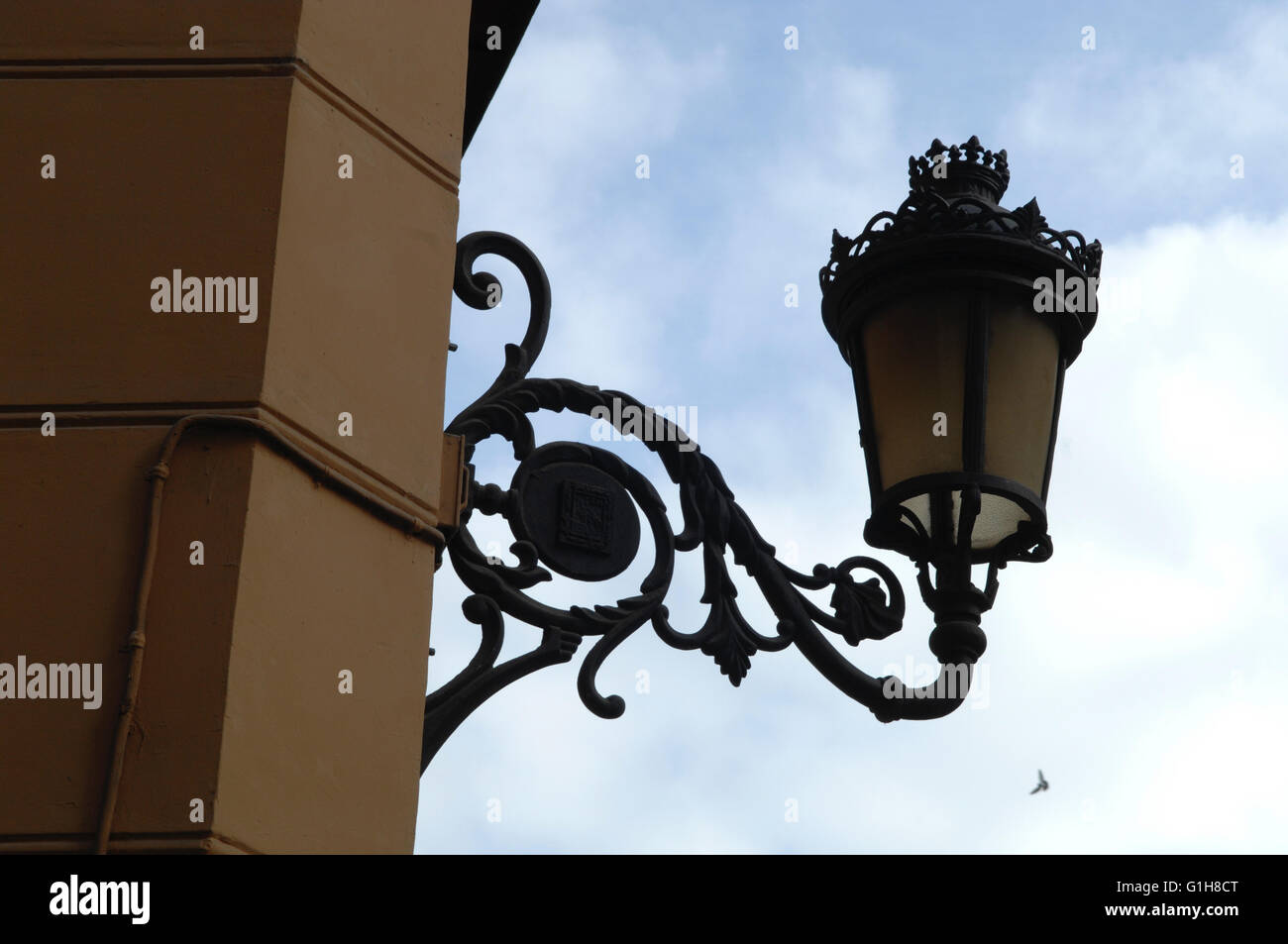 Side view wall light hi-res stock photography and images - Alamy