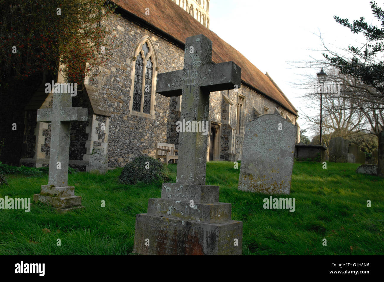 Sandwich church view hi-res stock photography and images - Alamy