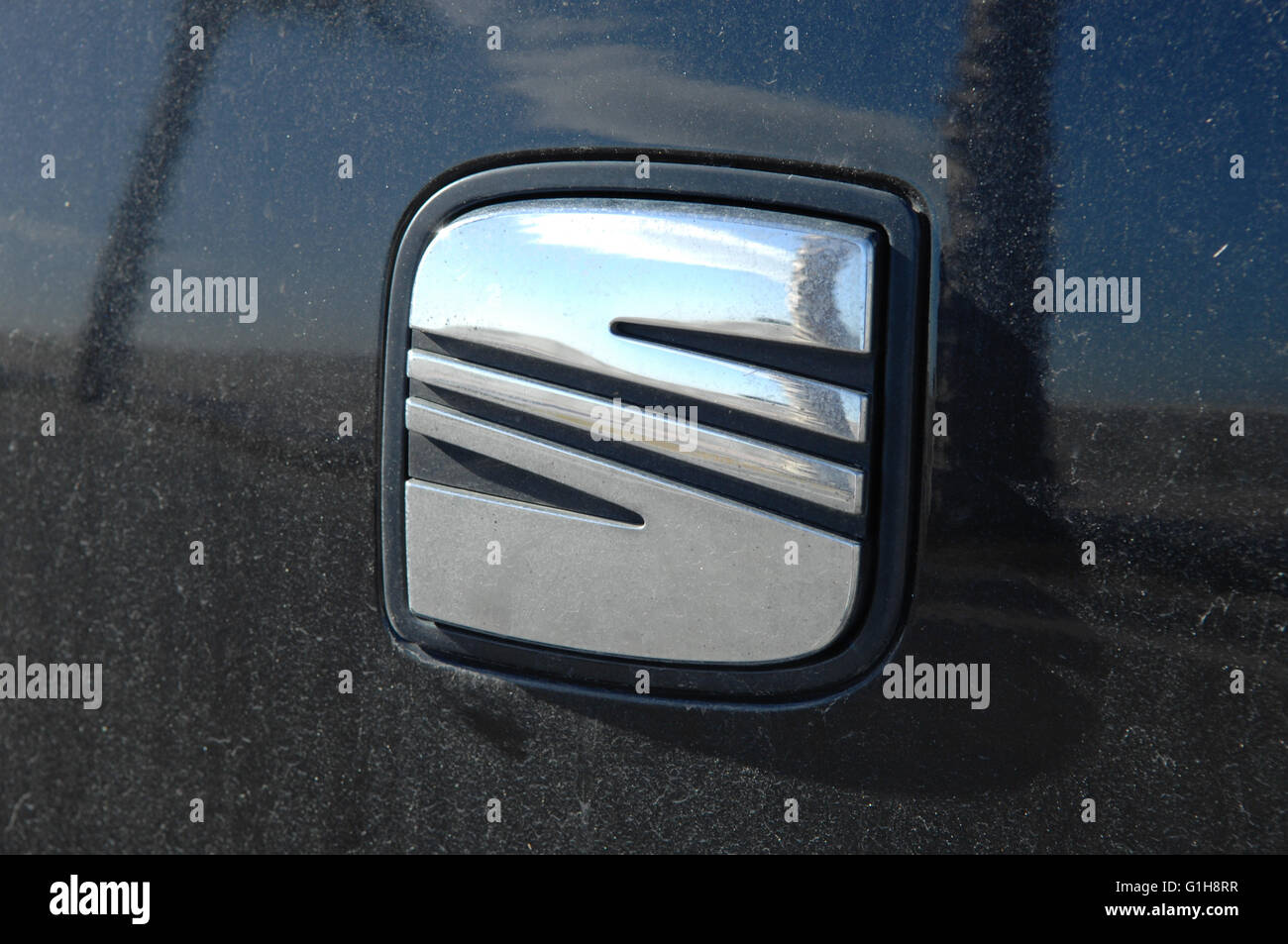 Seat logo hi-res stock photography and images - Alamy