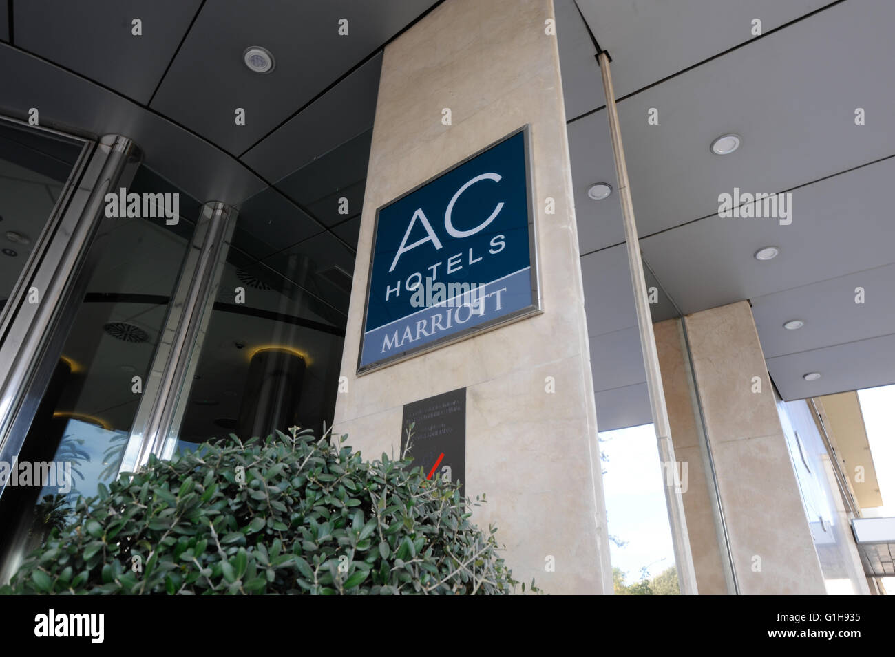 Spain entrance sign hi-res stock photography and images - Alamy
