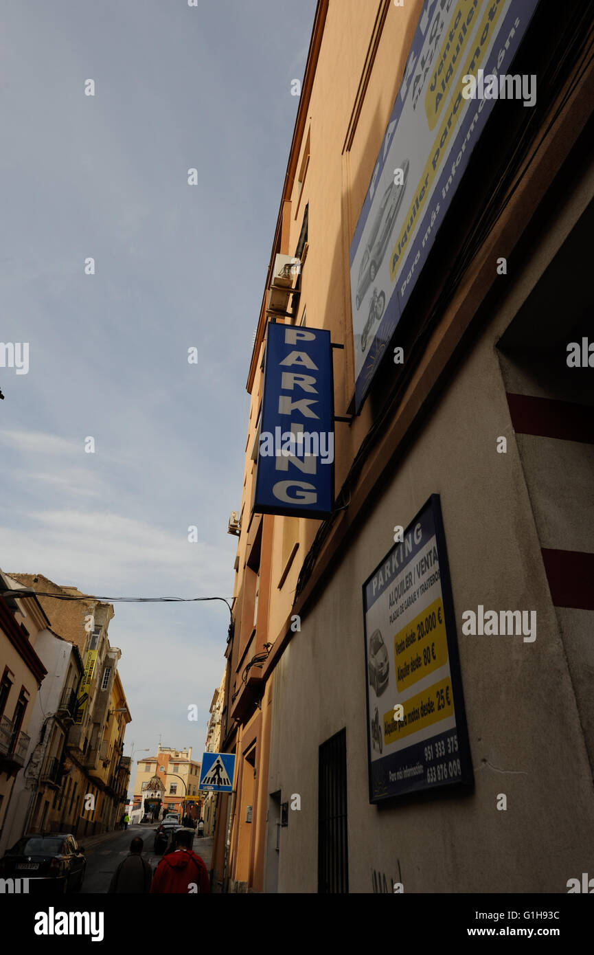 Car parking and sign spain hi-res stock photography and images - Alamy