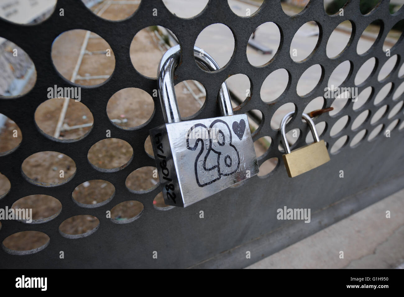 Love locks symbol everlasting love hi-res stock photography and images ...