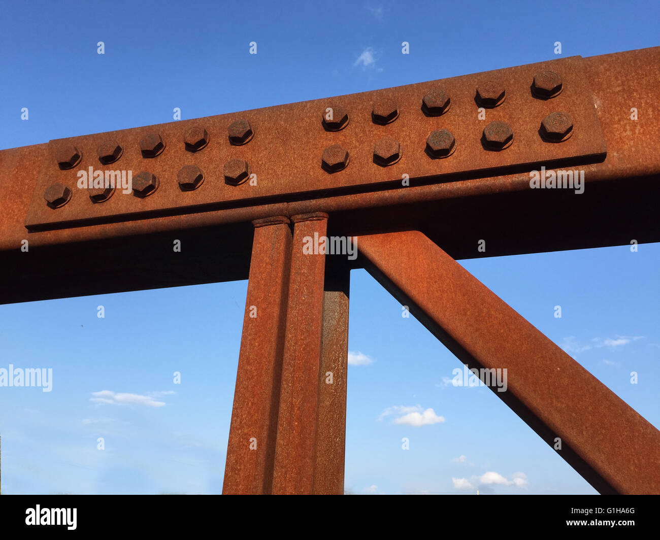 Rusty iron steel girders hi-res stock photography and images - Alamy