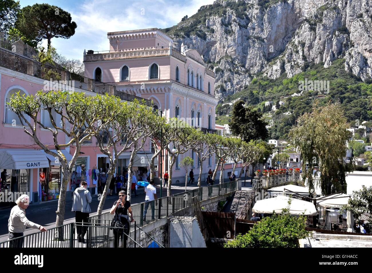 Streets of capri hi-res stock photography and images - Alamy