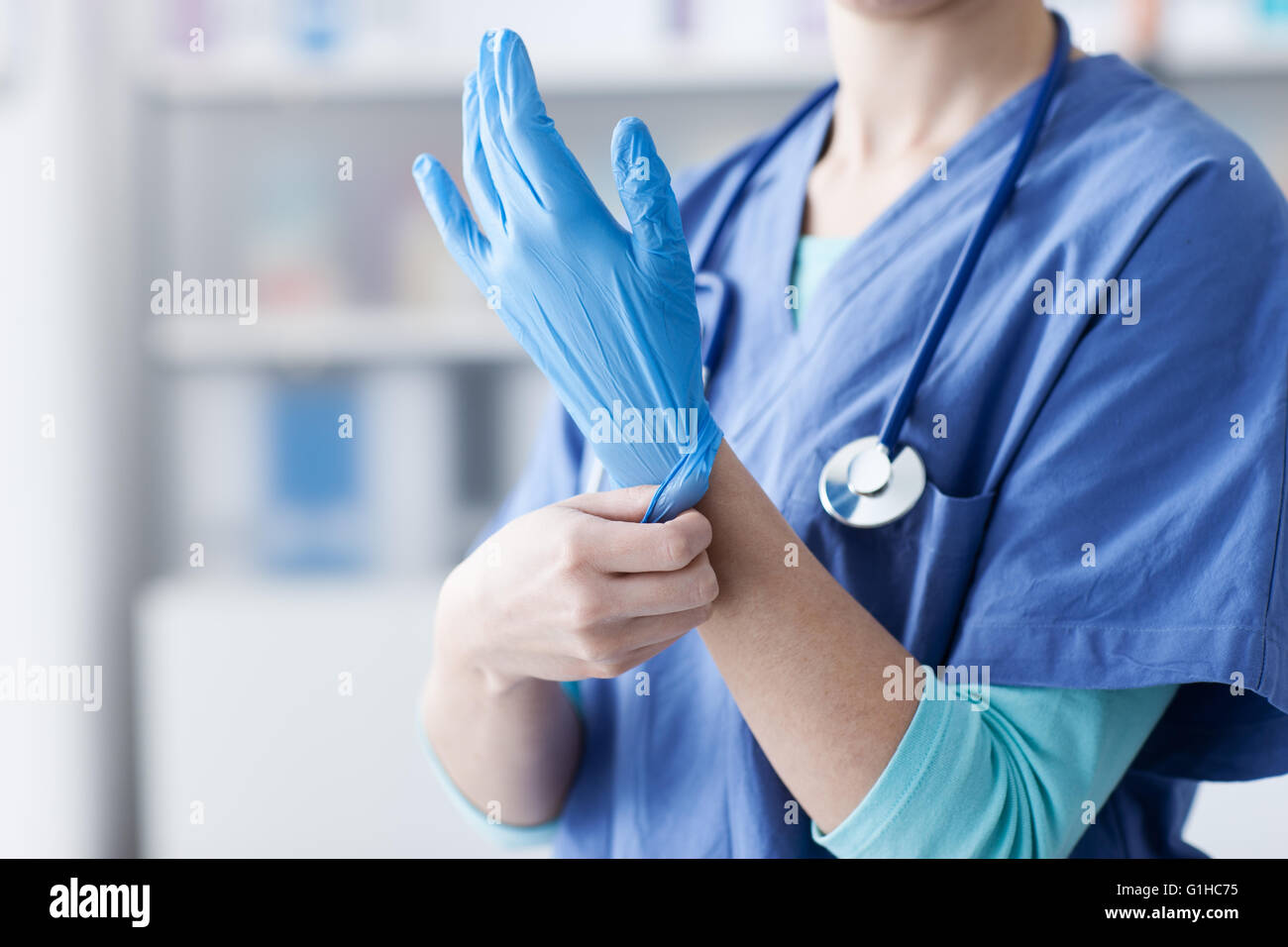 Physician wearing personal protective hi-res stock photography and ...