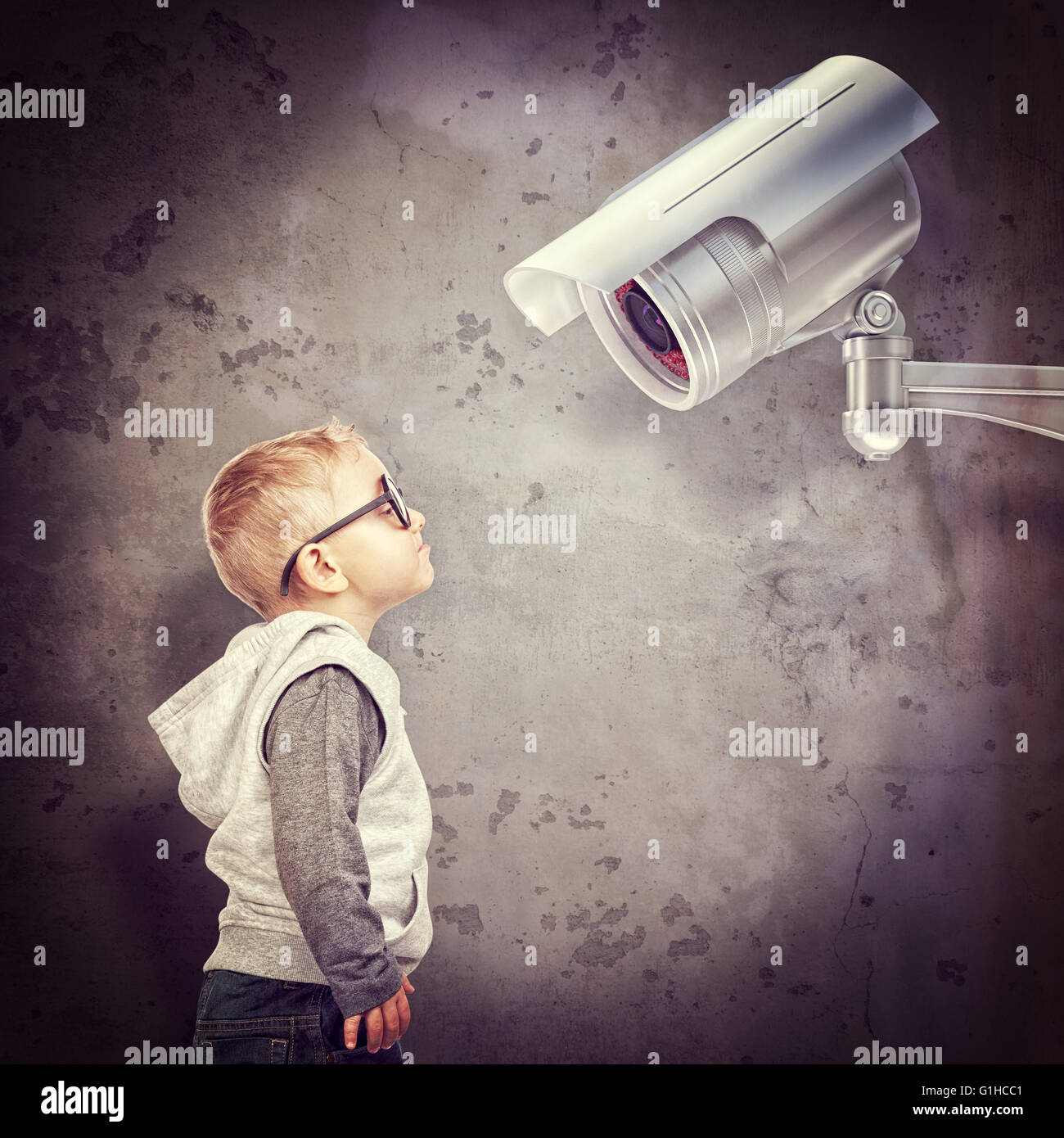 little child and cctv 3d Stock Photo - Alamy