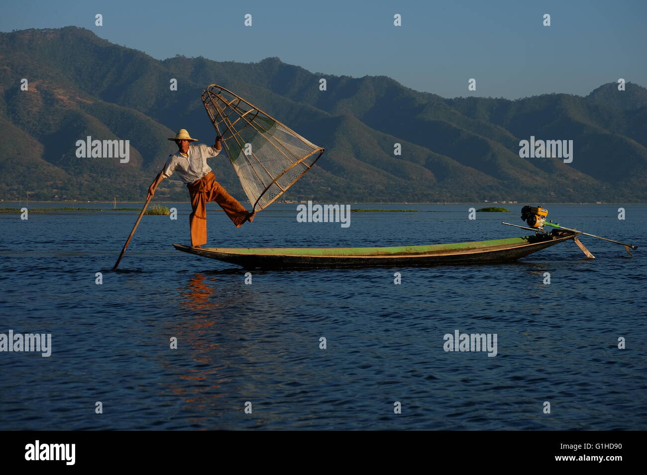 Myanmar fisher man hi-res stock photography and images - Alamy