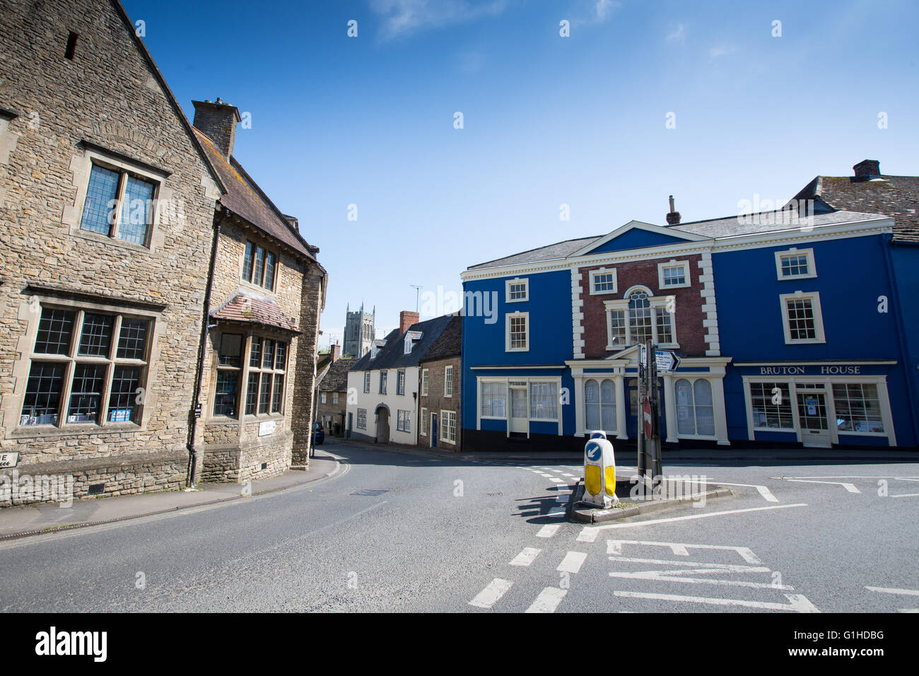 Bruton centre hi-res stock photography and images - Alamy