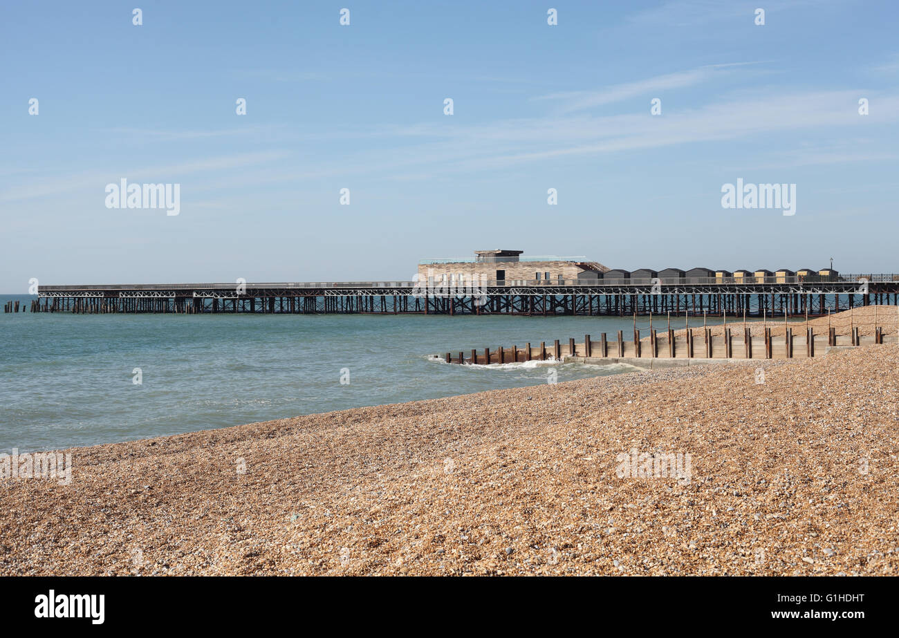 Hastings beach hi-res stock photography and images - Alamy