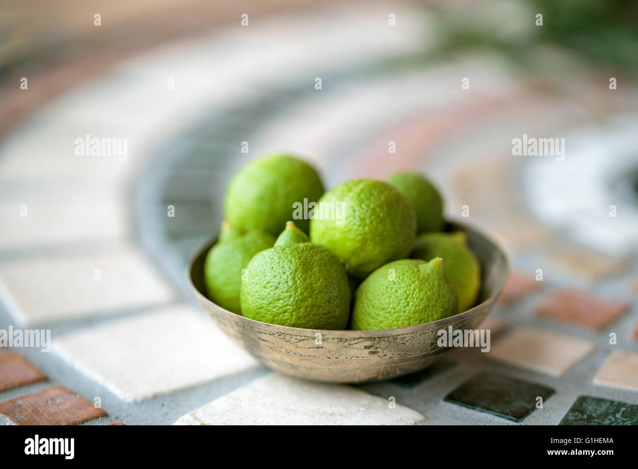 Lemons on lemon tree hi-res stock photography and images - Alamy