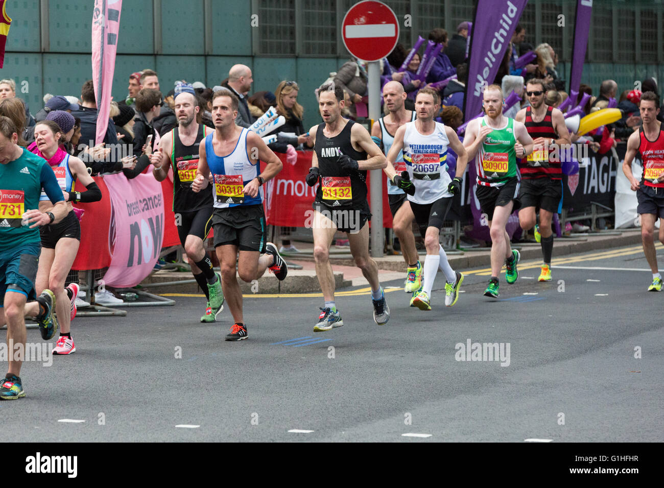 Club runners at the London Marathon 2016 Stock Photo - Alamy