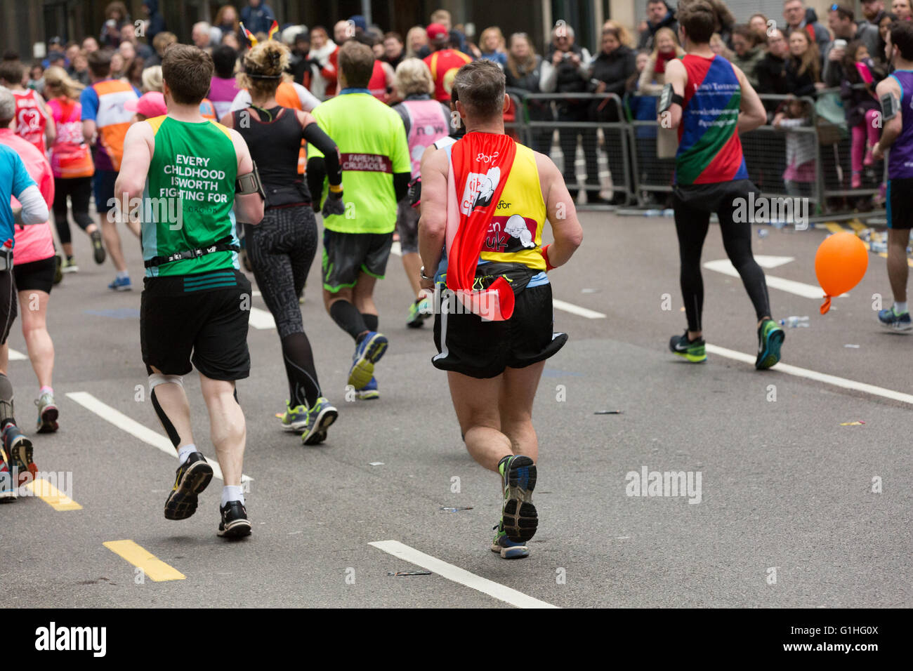 Fun runners at the London Marathon Stock Photo - Alamy
